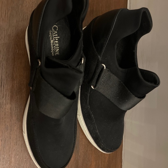 Catherine Malandrino | Shoes | Catherine Malindrino Solid Heel Shoe ...
